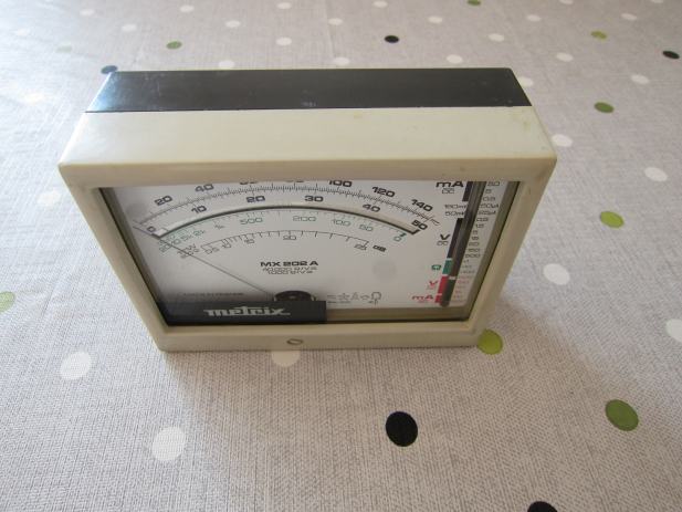 multimeter univerzalni instrument Metrix MX 202 A