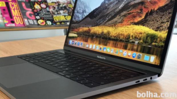 Apple MacBook Pro (13-inch, 2018, Four Thunderbolt 3 Ports)