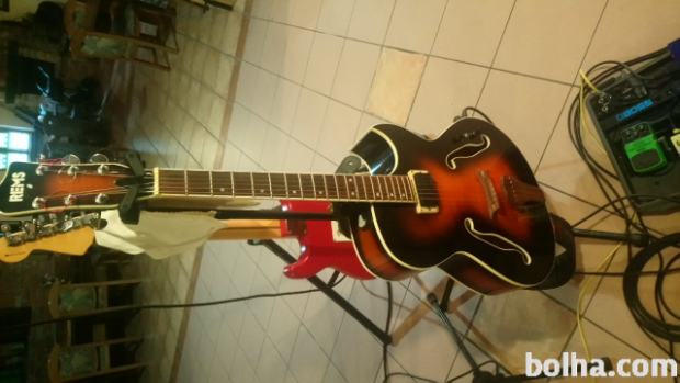 ElektroAkustična Kitara Rems