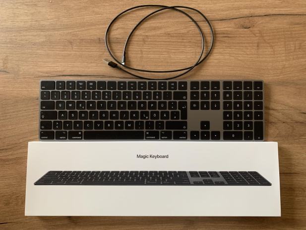 Apple Magic Keyboard Space Grey - kot nova