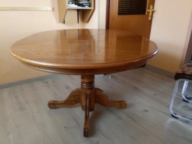 Raztegljiva okrogla/ovalna jedilna miza 105/135 cm