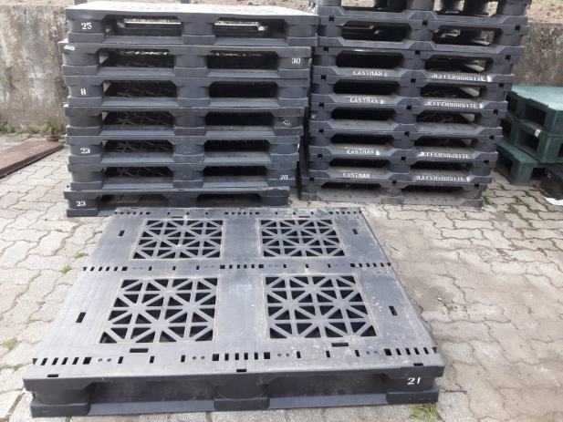 Palete 120x110 in 120x100 plastične