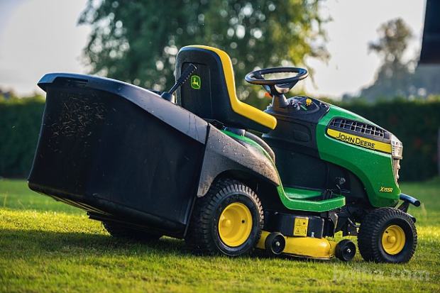 John Deere X155R