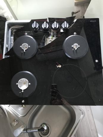 NOVA Kuhalna plošča GORENJE GCE681BSC 734117 POCENO STEKLO