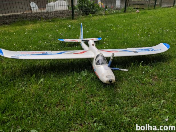 FPV letalo avijon dron komplet RC na dalinjsko vodenje