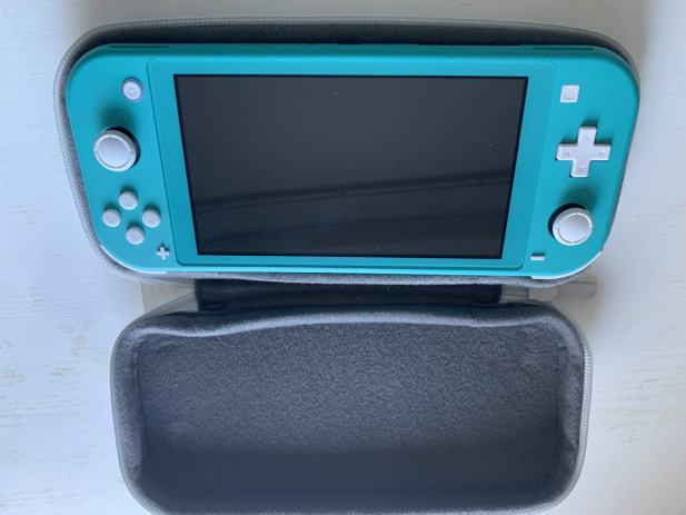 Nintendo Switch Light