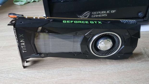 Nvidia Titan Xp + Full cover EK blok in backplate