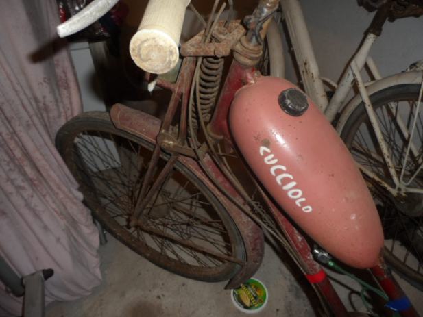 Moped star 1936 kolo pomožnim motorjem delujoč italjanski cucciolo