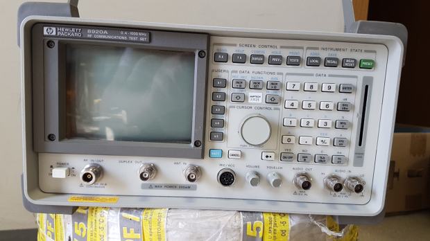 RF COMMUNICATION TEST SET HP8920A 0.4 - 1000MHz