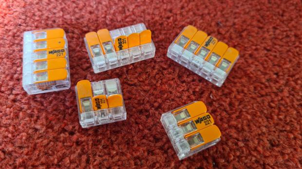 vzmetna sponka za kabel 3x4mm 5x4mm