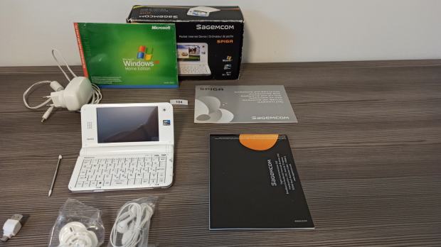 104 - Sagem Spiga UMID MBook M1 3G Touchscreen UMPC -prodam ali menjam