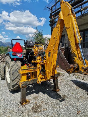 ZADNJI KOPAČ IN PRIKLJUČKI ZA NA TRAKTOR,TRAKTORSKI KOPAČ
