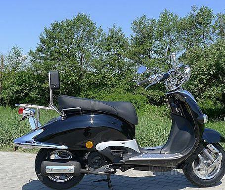 Baotian RETRO MAX 25kmh BREZ ČELADE IN REGISTRACIJE SKUTER SCOOTER ...