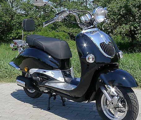 Baotian RETRO MAX 25kmh BREZ ČELADE IN REGISTRACIJE SKUTER SCOOTER ...