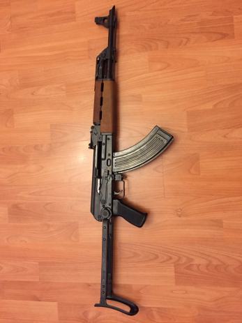 Polavtomatska puška Zastava M70 AB2 Kalašnik