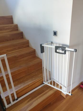 Otroška varovalna ograja za stopnice