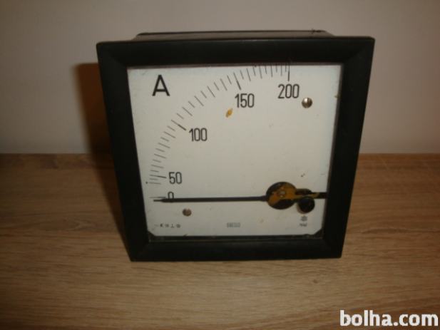 10. Iskra amper meter 0-200 A veliksot 14,5x14,5 cm