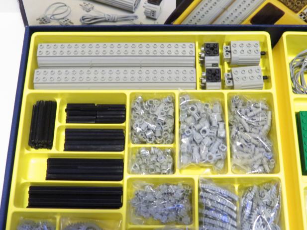 Lego Technic set 1034 (iz leta 1985) - s škatlo