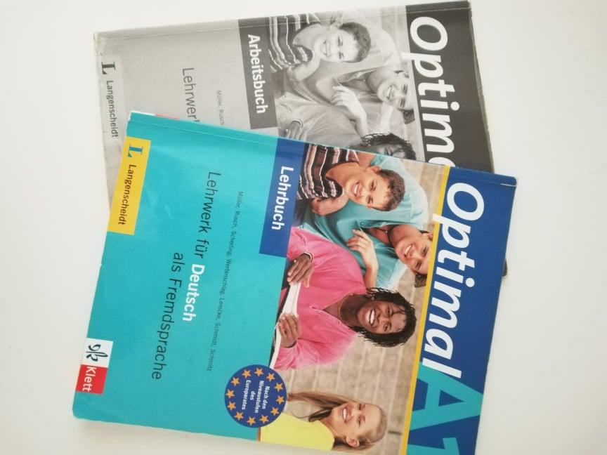 Prodam učbenike in delovne zvezke za nemščino Optimal