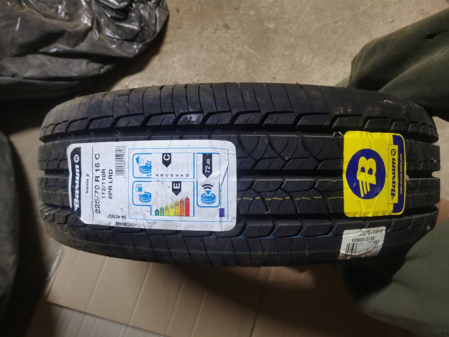 Pnevmatike Barum 225/70/15C