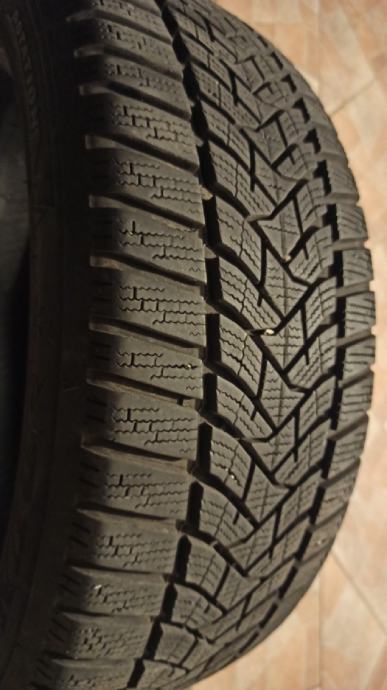 4 GUME Dunlop Winter Sport 5 205/50R17 93H XL MFS