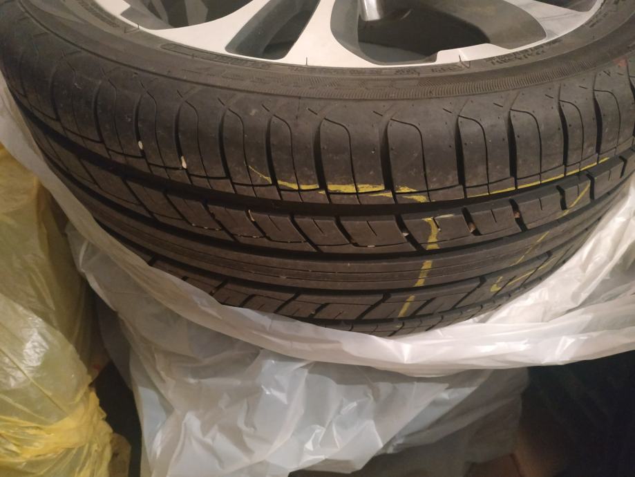 Pnevmatike Austone aeolus 225/45/17 letne, komplet 4