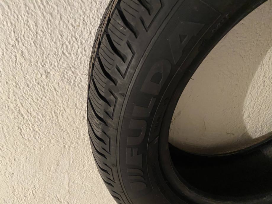 Pnevmatike Fulda 215/60/17 zimska Količina: 4