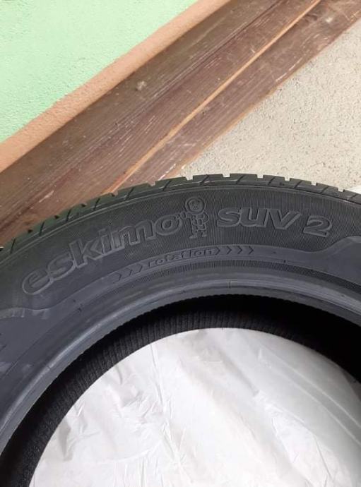 Pnevmatike Sava 215/60/17 zimska Količina: 4