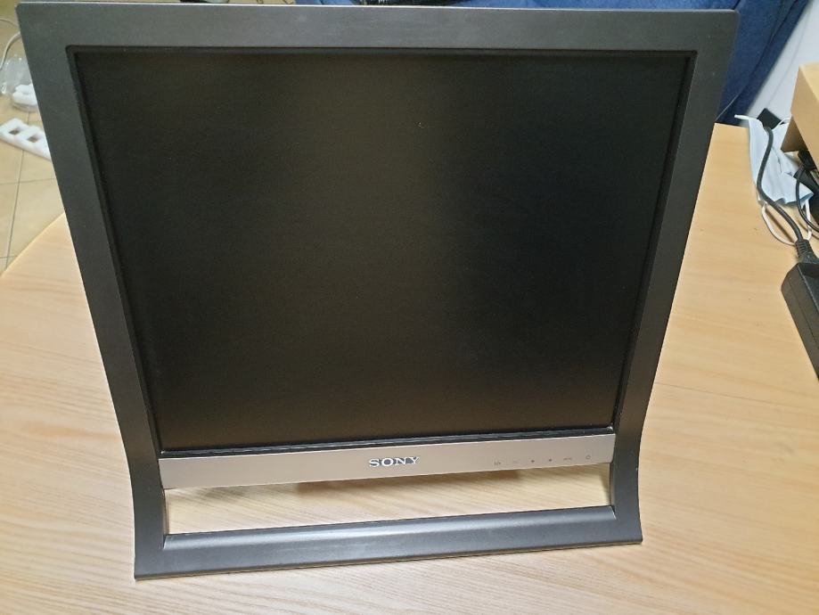 Sony lcd monitor, ekran 17 SDM-HS75