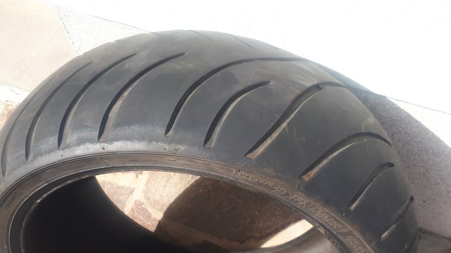 Pnevmatike Avon 250/40/18 poletna Količina: 1