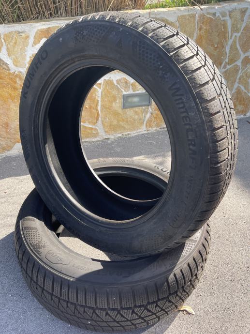 Pnevmatike Kumho 235/55/18 zimska Količina: 4