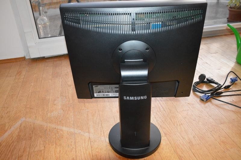 Samsung monitor Syncmaster 943 rabljen prodam