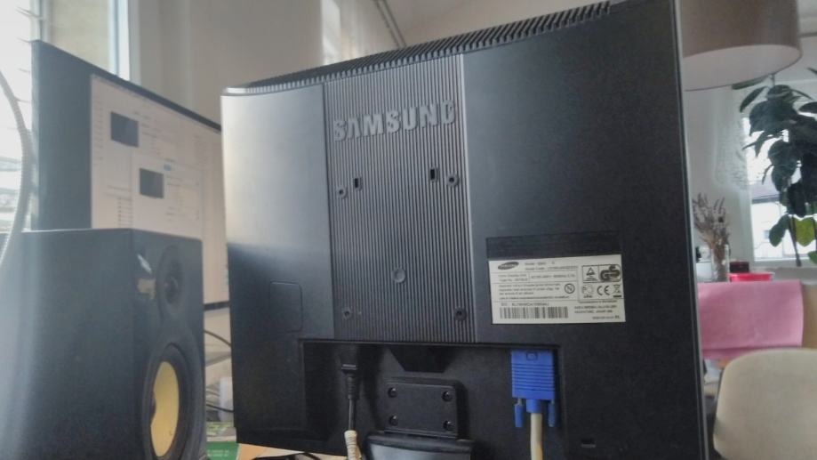 SAMSUNG SyncMaster 920N