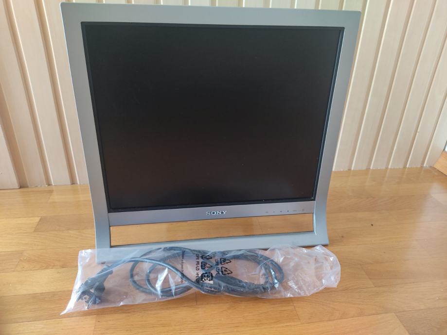 Sony SDM-HS95/B - LCD monitor - 19