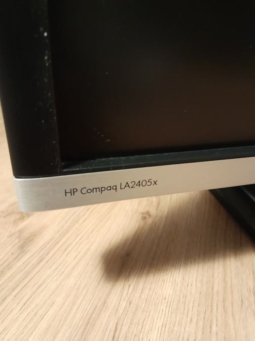 Monitor HP LA2405x