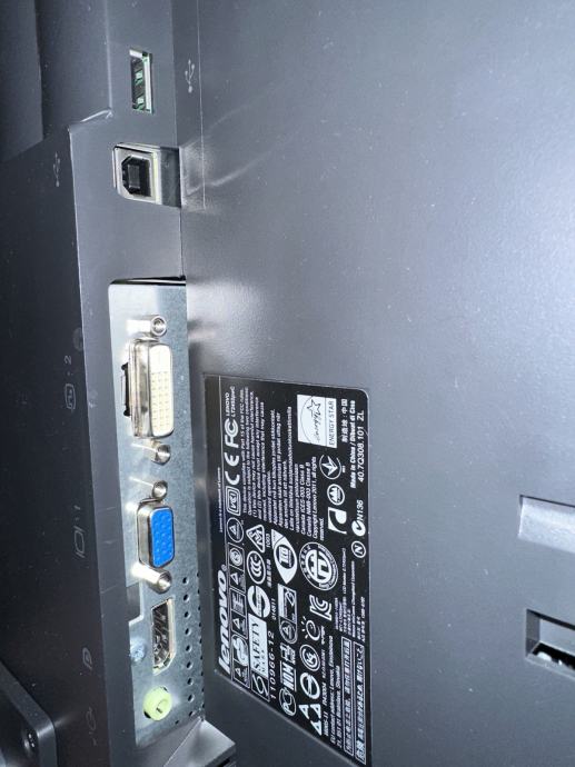 Monitor Lenovo ThinkVision 24 inch LT2452pwc / FULL HD (1900x1200)