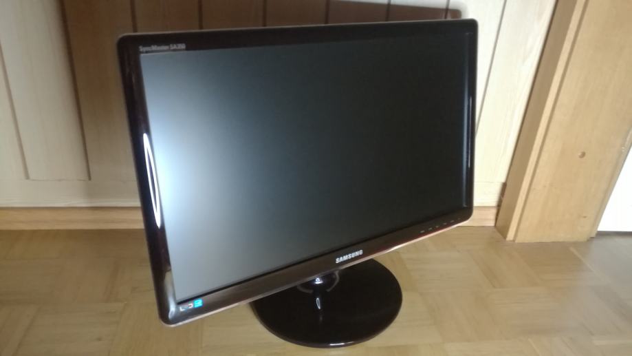 Samsung S24A350H 24 inčni Widescreen LED monitor