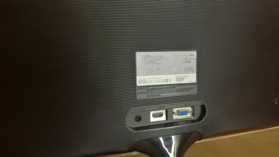 Samsung S24A350H 24 inčni Widescreen LED monitor