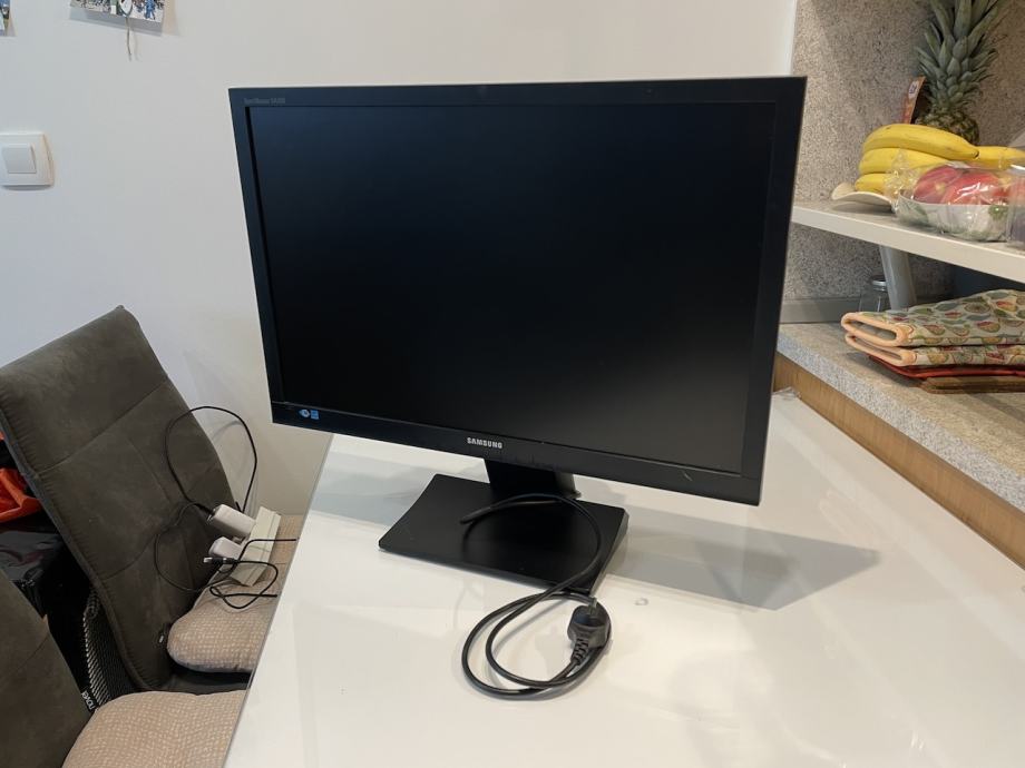 Samsung S24A450BW 24” LED LCD monitor 1920x1200 16:10