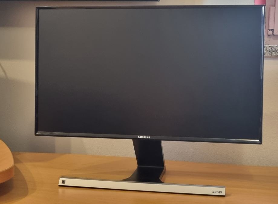 Samsung S24D590PL 23,6 1920x1080 60Hz PLS