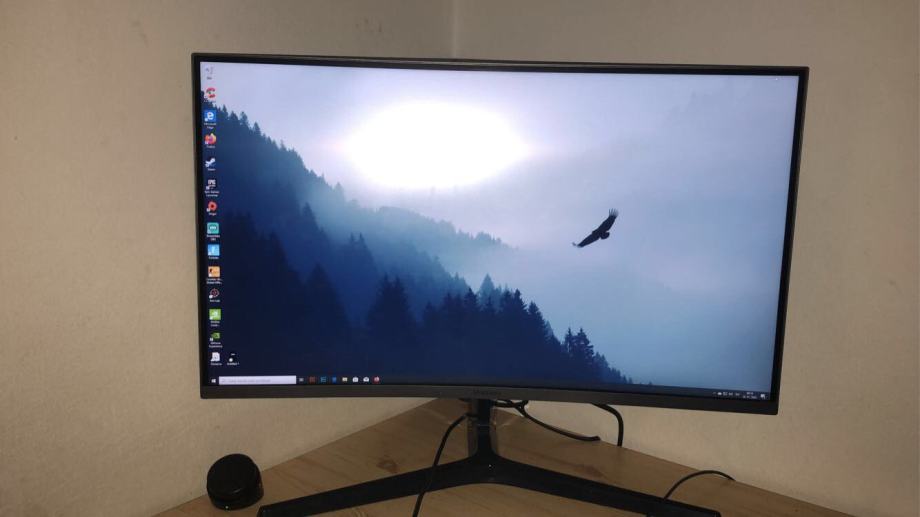 27 CJG50 Curved Samsung Monitor, + Logitech Gaming Tipkovnica G213