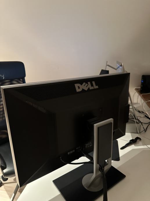 Dell UltraSharp U2711 27 qHD 1440p, H-IPS, 2560x1440
