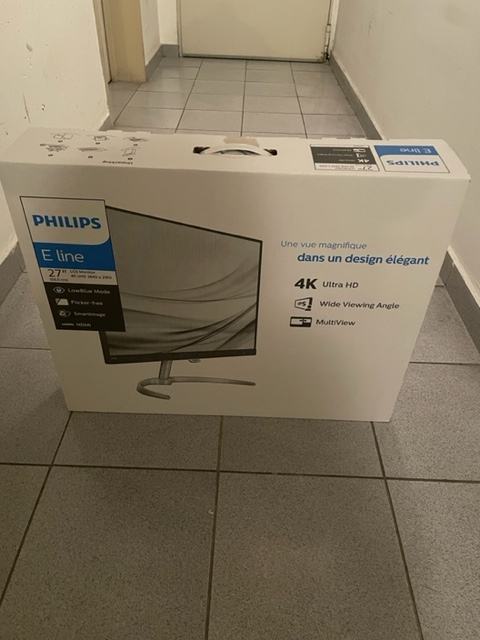 Prodam monitor Phillips 276E (27inch) 4K UHD