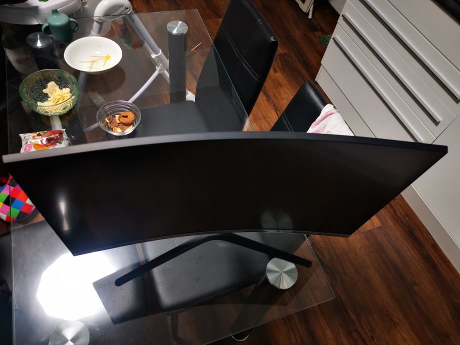 Samsung C27RG50FQU ukrivljen gaming monitor, VA, FHD, 240 Hz (LC27RG50