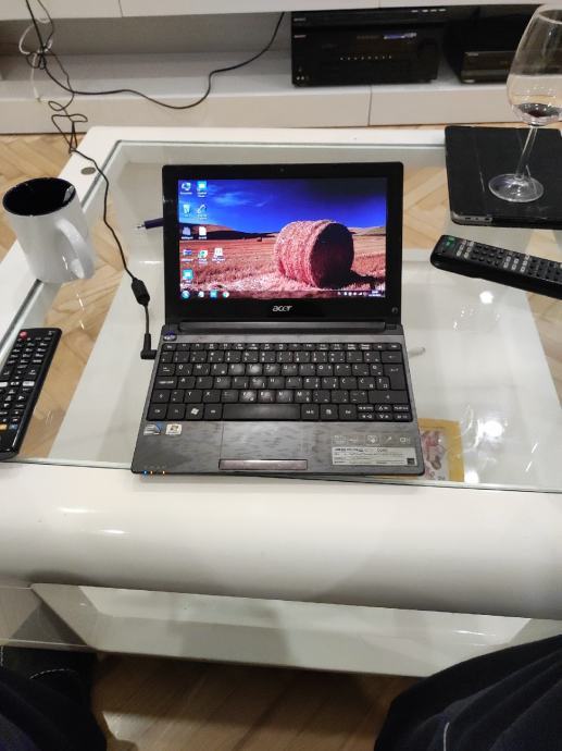 Acer aspire one D260