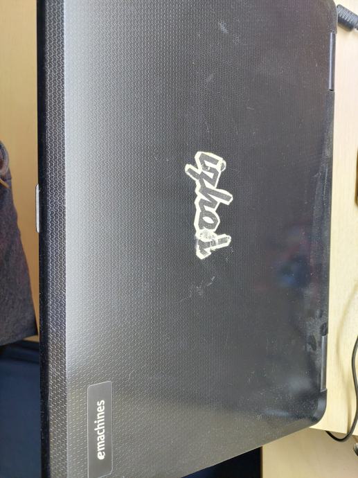 Acer eMachines G725