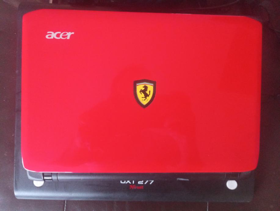 ACER Ferrari One 200