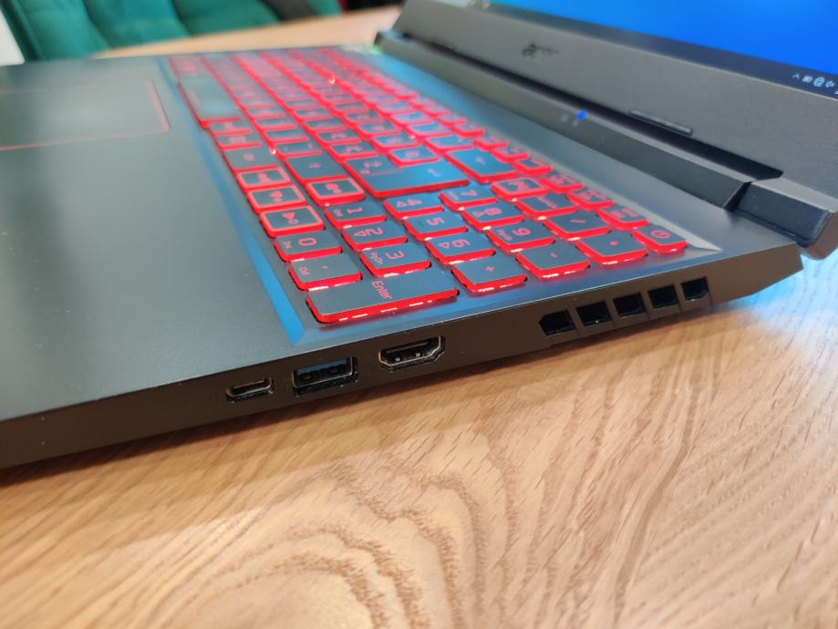 Acer Nitro 5, Ryzen 7-4800H, 16GB, 480GB, GTX 1650 Ti, FHD 144Hz