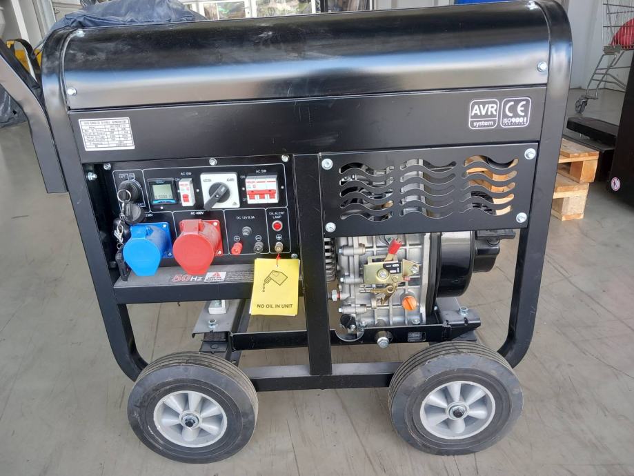 NOV DIESEL AGREGAT 8 kW / GENERATOR / ZALOGA