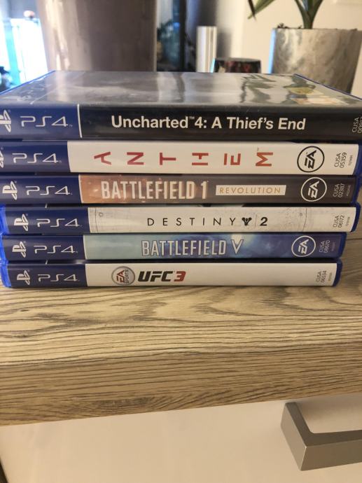 PS4 igre (cene v opisu)